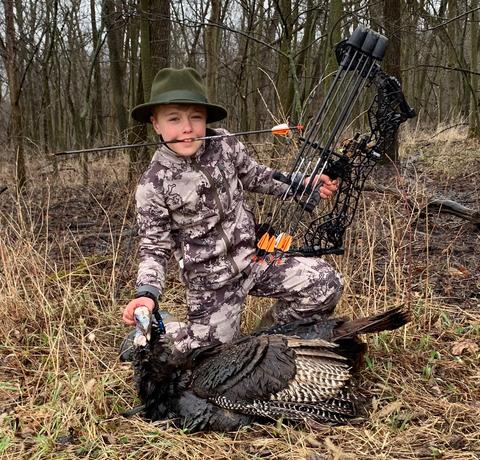 Gearhead Prostaff/Fieldstaff Spotlight - Gearhead Archery